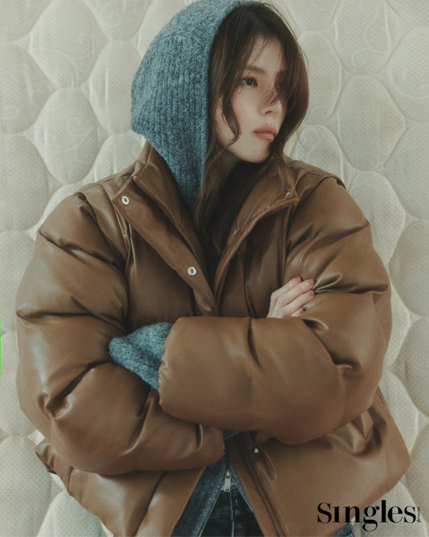 Han So-Hee's Modern and Basic Daily Look - Hey K-Beauty!